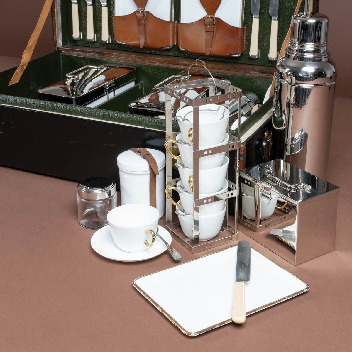 Motoring Picnic Case – Bentleys London