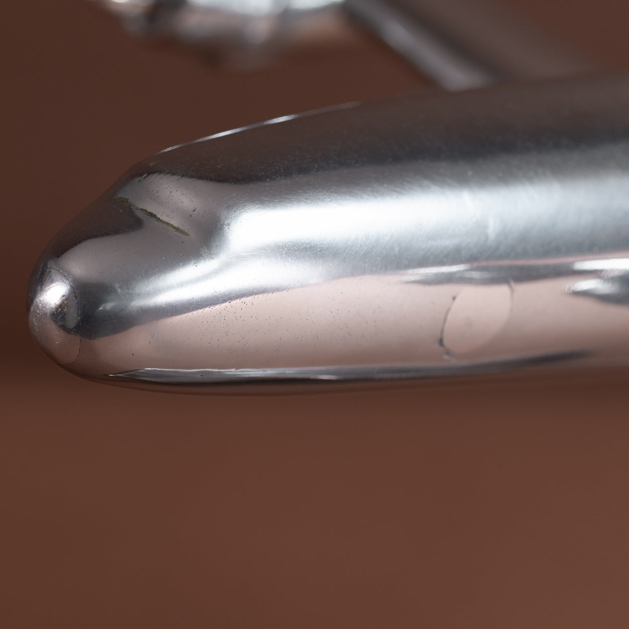 Large Polished Aluminium Lockheed Super Constellation Model – Bentleys ...