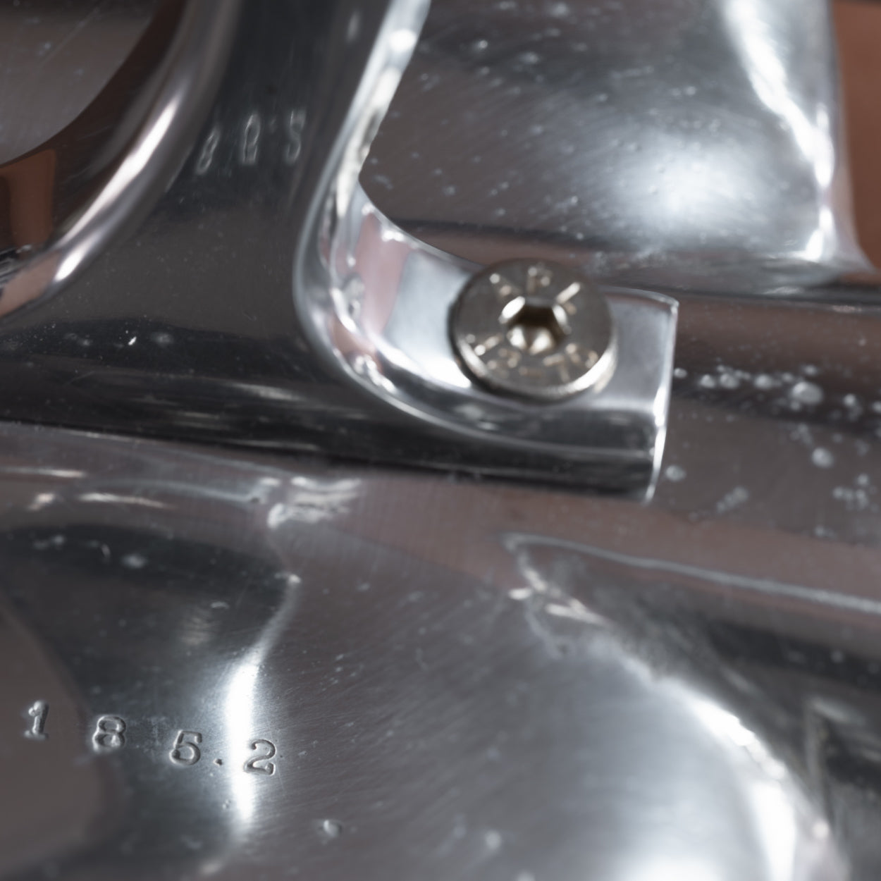 Large Polished Aluminium Lockheed Super Constellation Model – Bentleys ...