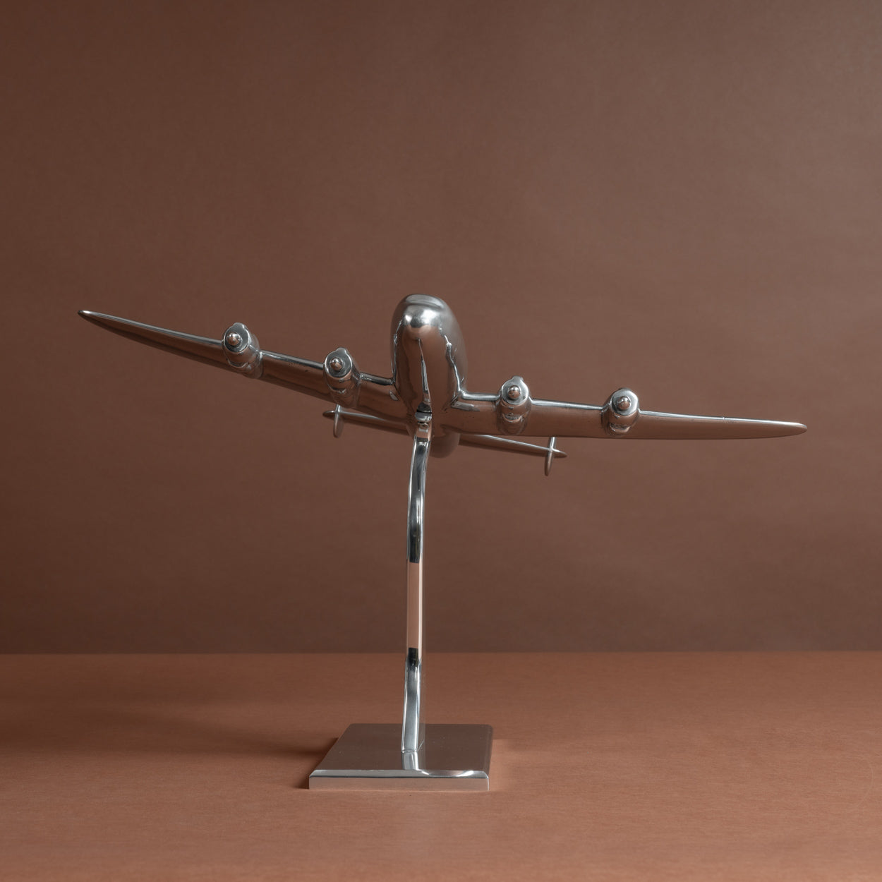 Large Polished Aluminium Lockheed Super Constellation Model – Bentleys ...