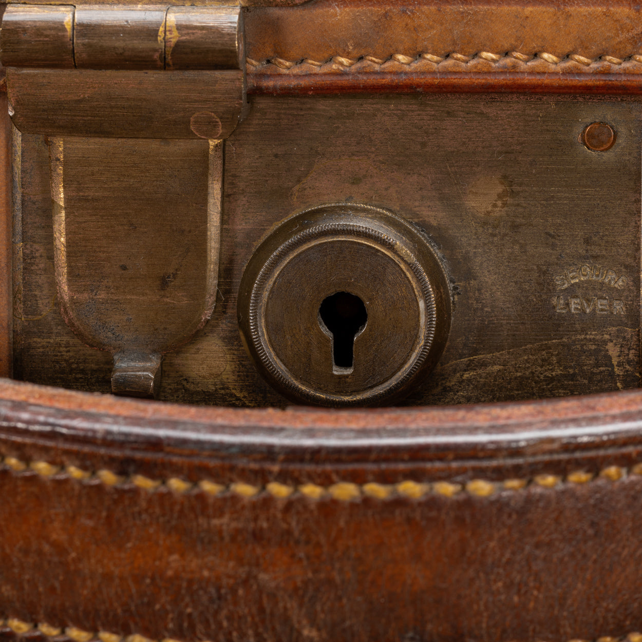 Army & Navy Cartridge Magazine – Bentleys London