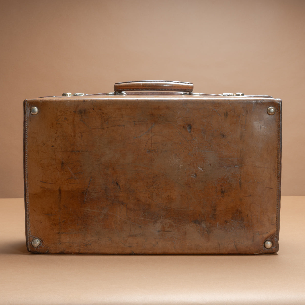 Light Brown Leather Suitcase – Bentleys London