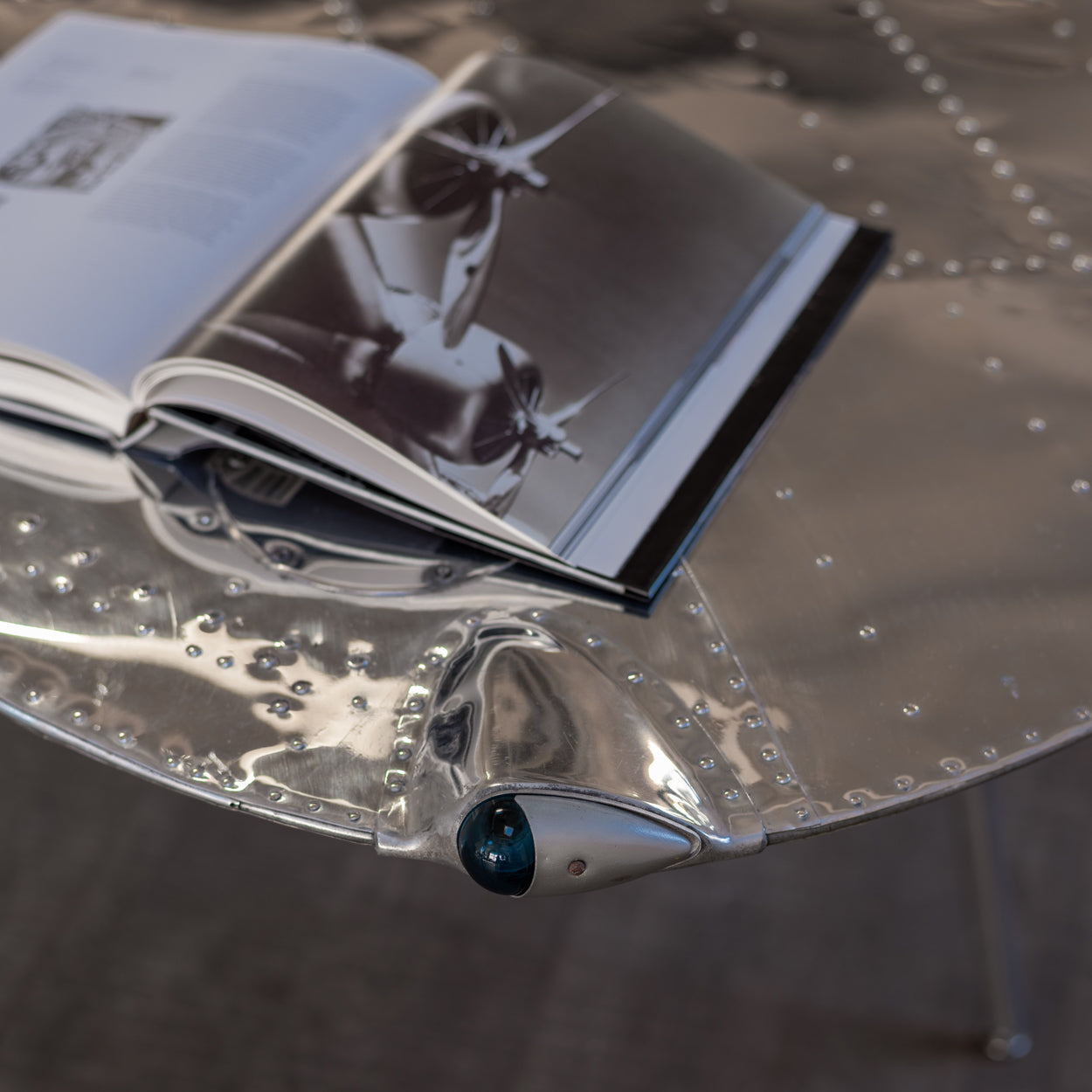 DC-3 ‘Dakota’ Wingtip Desk – Bentleys London