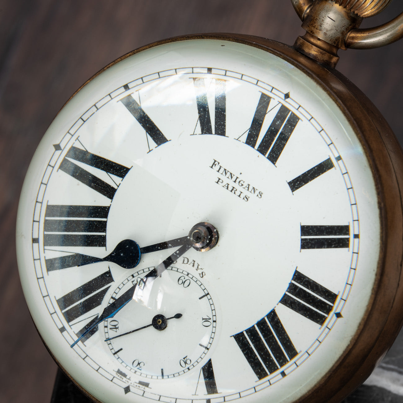 Finnigans Ball Clock – Bentleys London