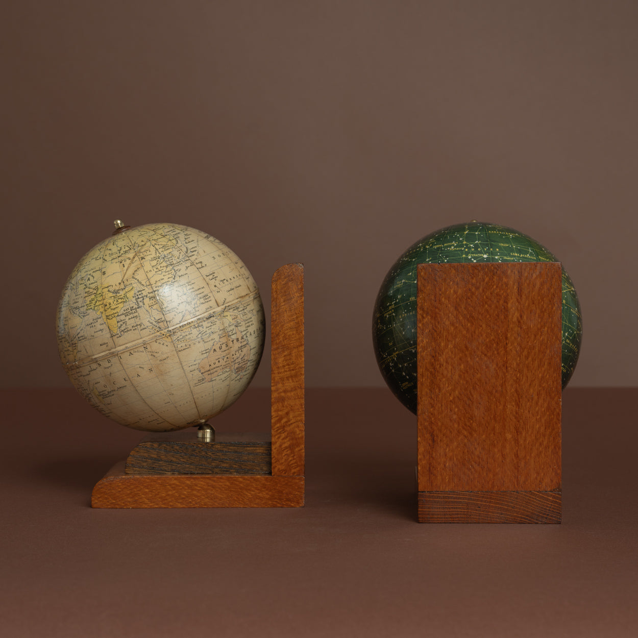 Pair of Globe Bookends – Bentleys London