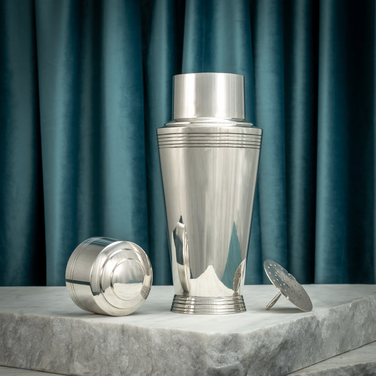 Large Silver Plated Cocktail Shaker designed by Keith Murray – Bentleys ...