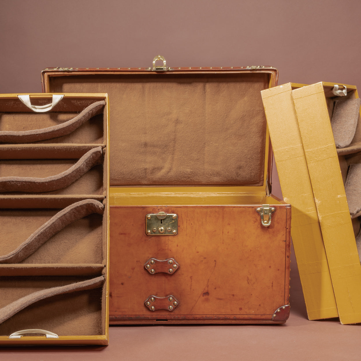 Louis Vuitton Leather Boot/Shoe Trunk – Bentleys London