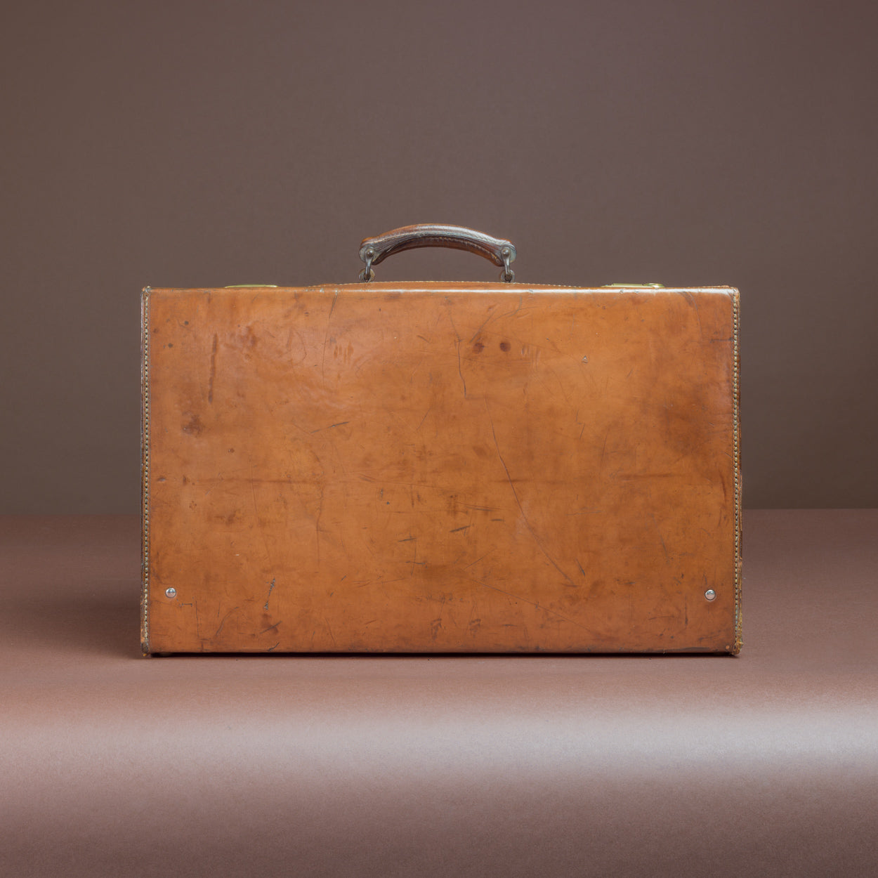 Mid Tan Leather Case – Bentleys London