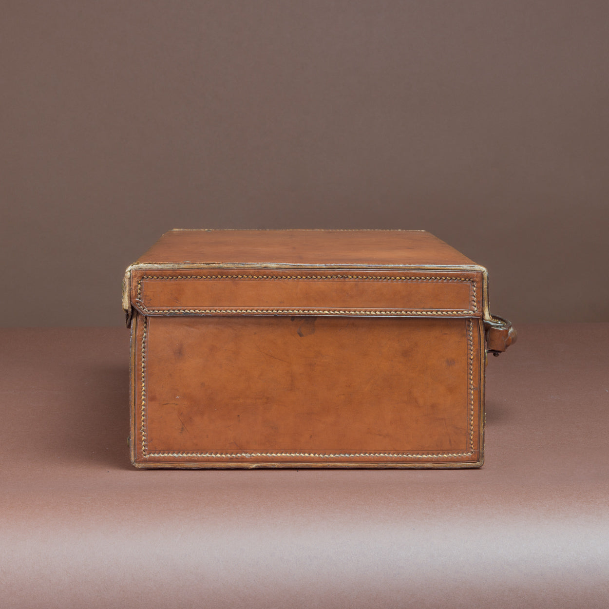 Mid Tan Leather Case – Bentleys London