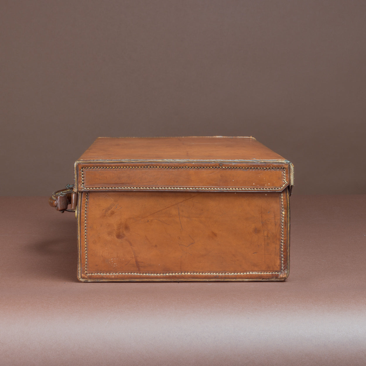 Mid Tan Leather Case – Bentleys London