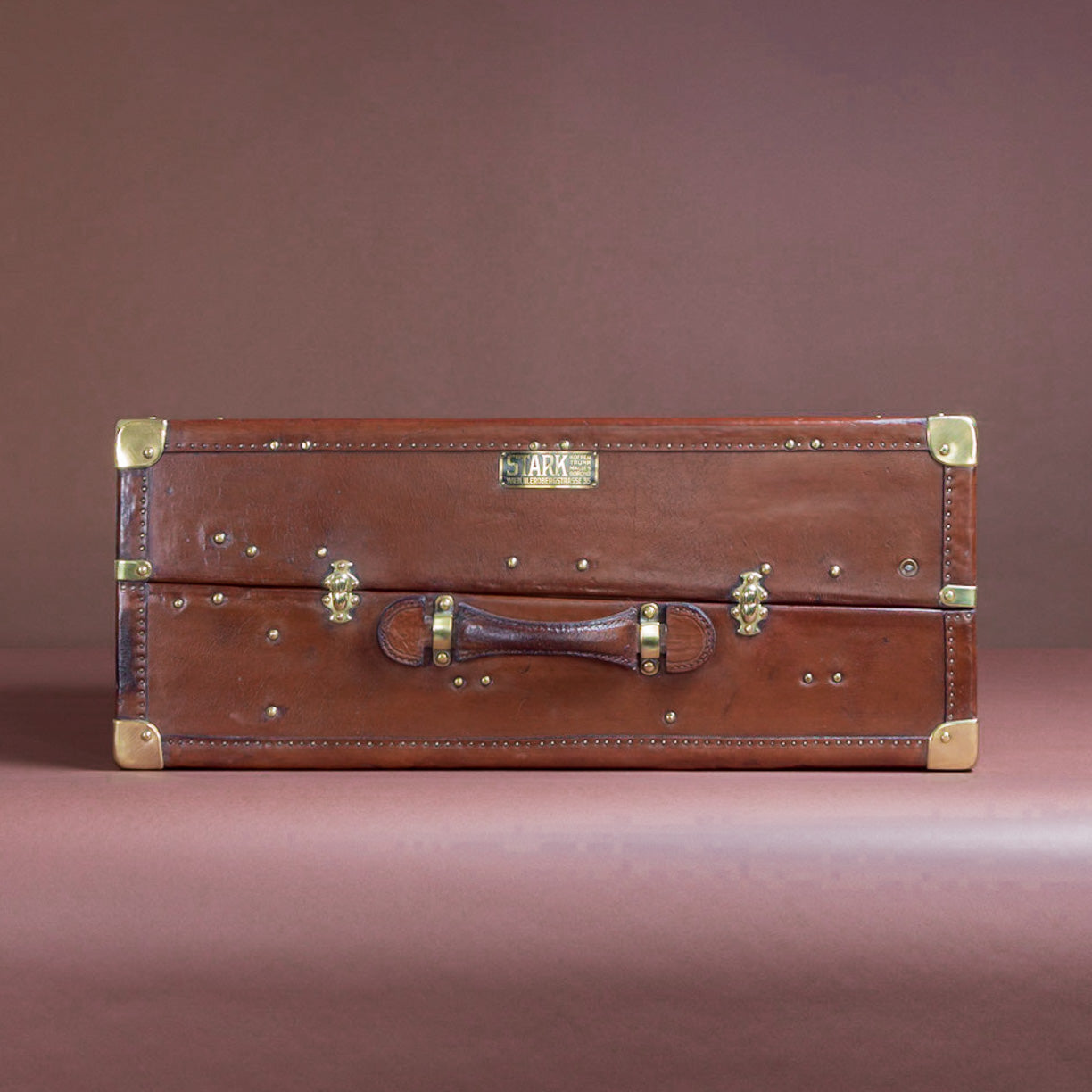 Pair of 'Piccolo' Wardrobe Trunks – Bentleys London