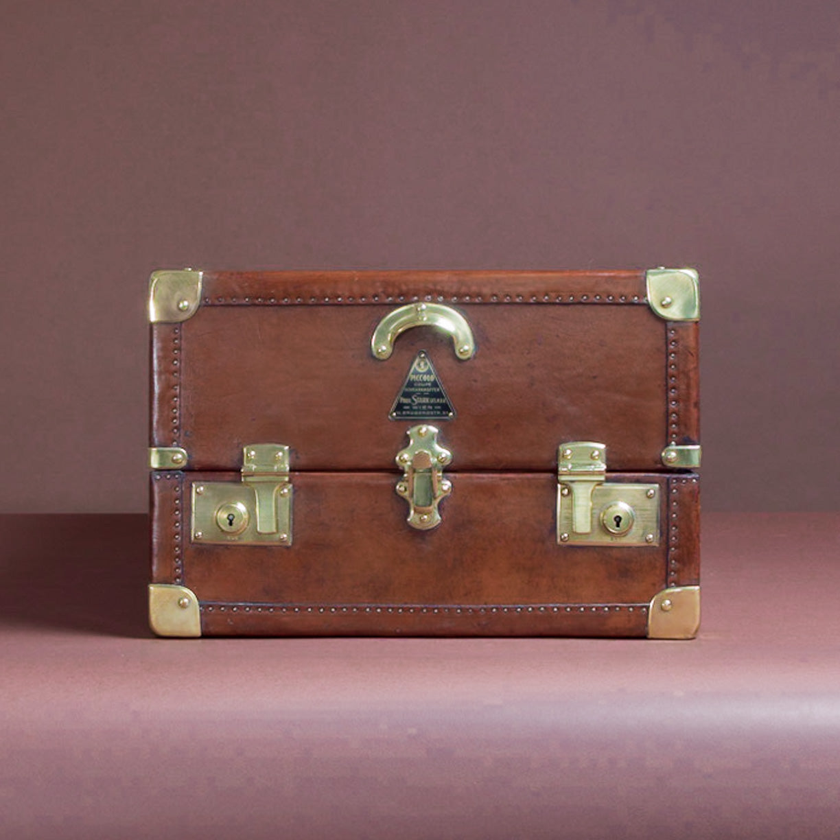 Pair of 'Piccolo' Wardrobe Trunks – Bentleys London