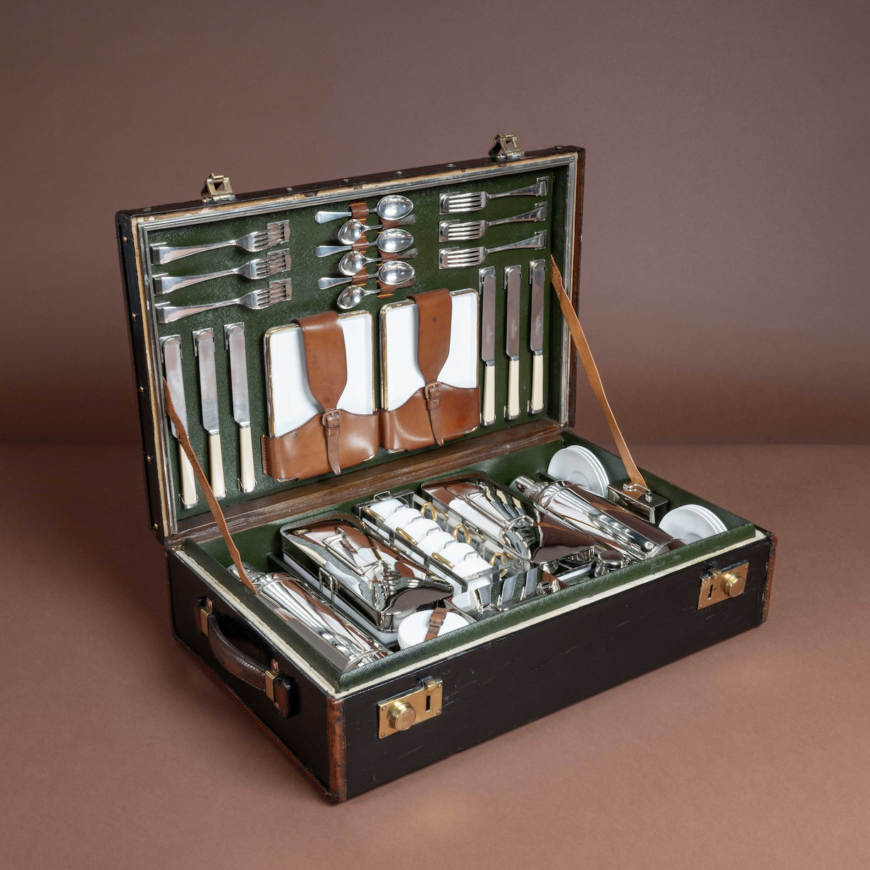 Motoring Picnic Case – Bentleys London