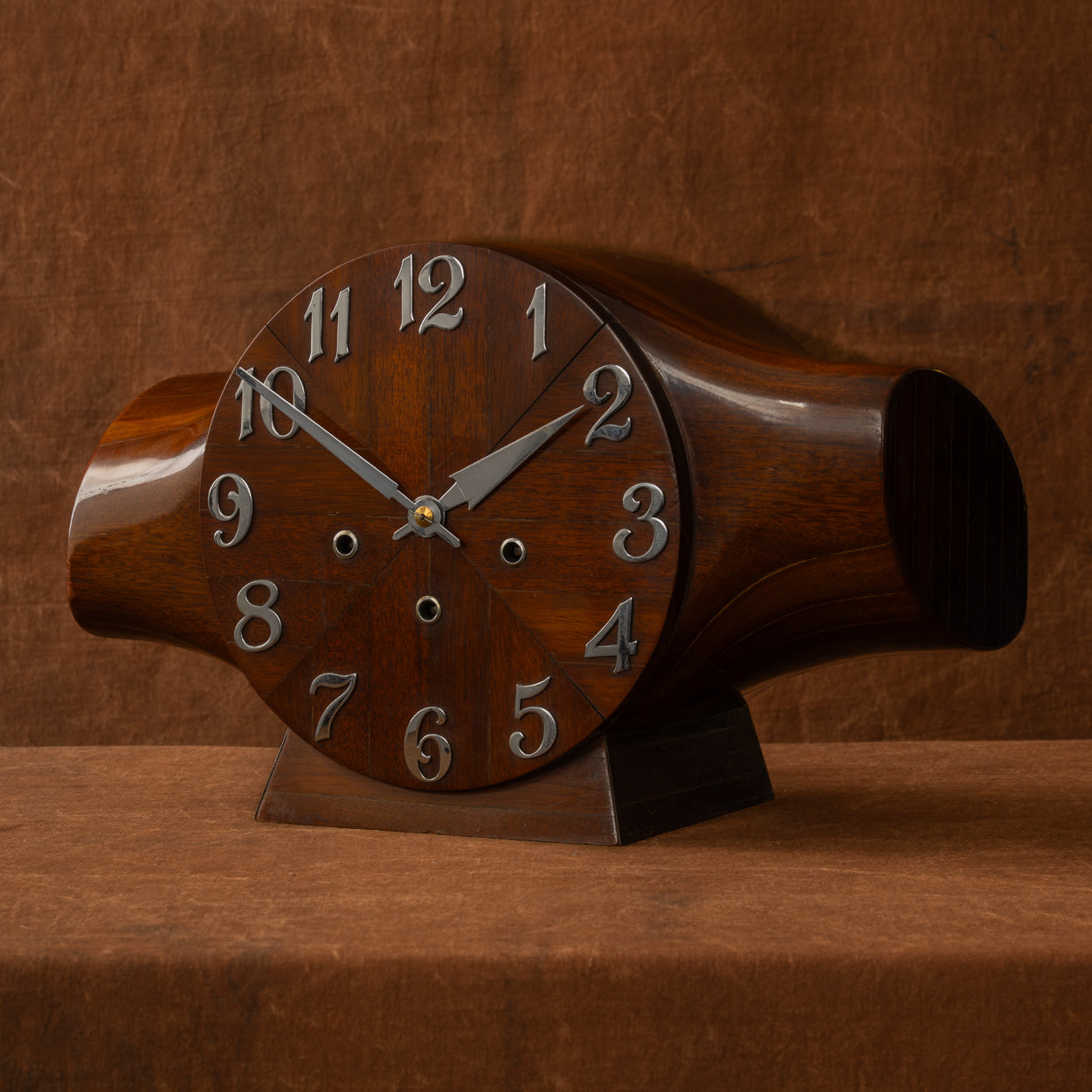 Propeller Clock – Bentleys London