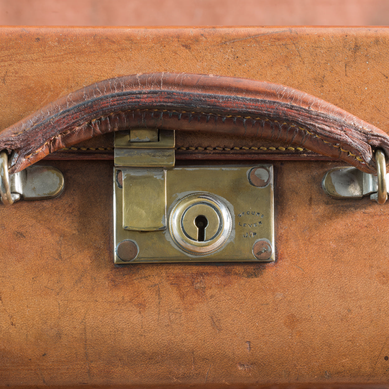 Tan Leather Case – Bentleys London