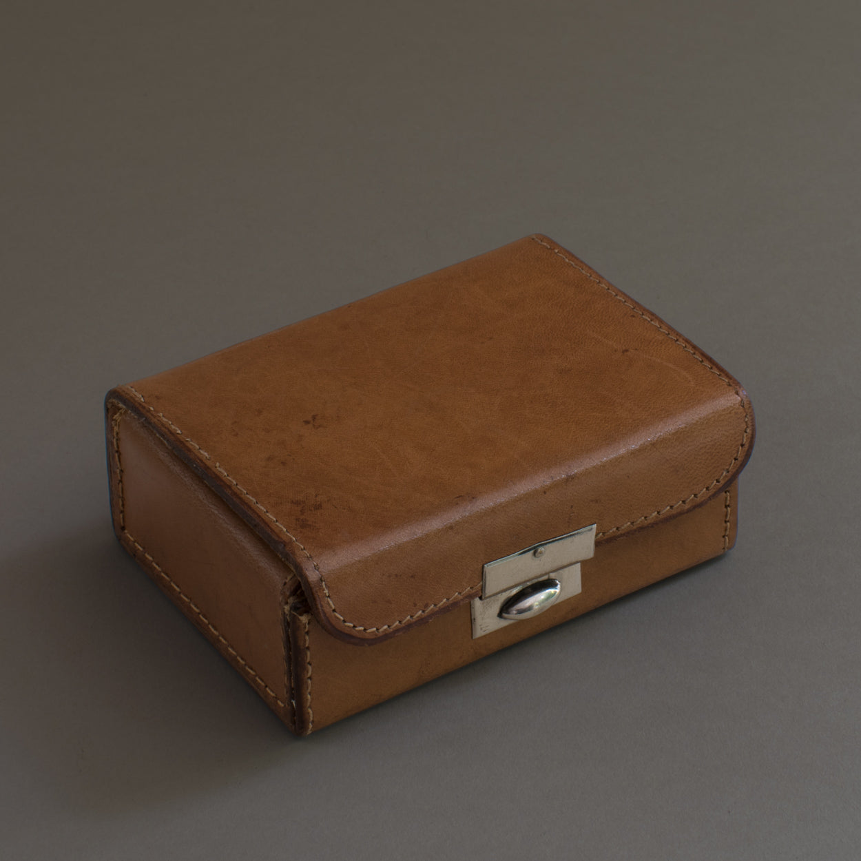 Mid Tan Leather Stud Box – Bentleys London