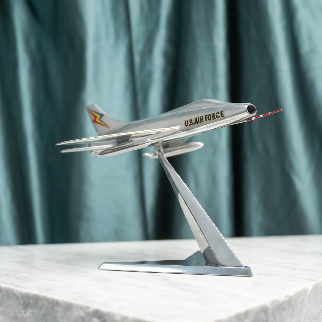 F-100 Super Sabre Model – Bentleys London