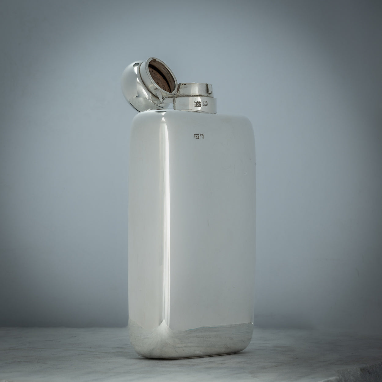 Large Silver Hip Flask – Bentleys London