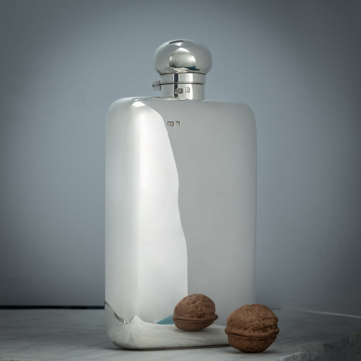 Large Silver Hip Flask – Bentleys London