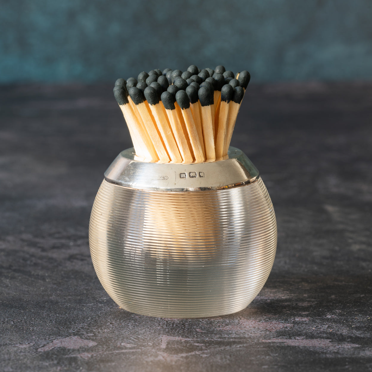 Small Clear Glass Match Striker – Bentleys London