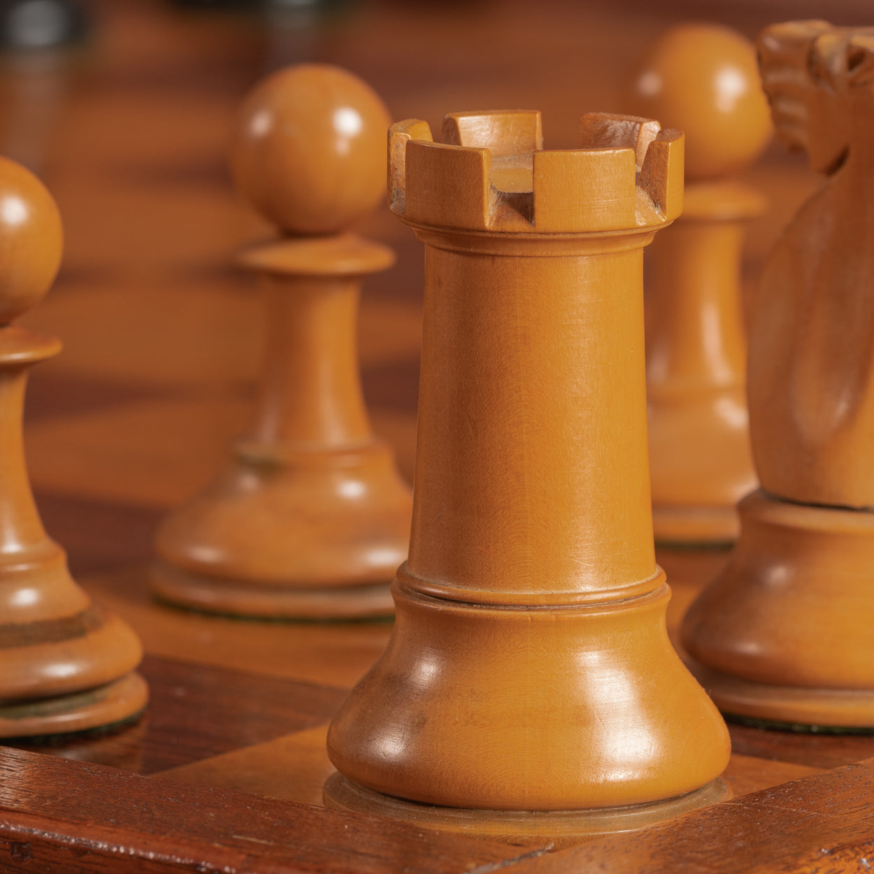 Victorian Boxed Tournament Size 'Staunton' Pattern Chess set with Boar ...