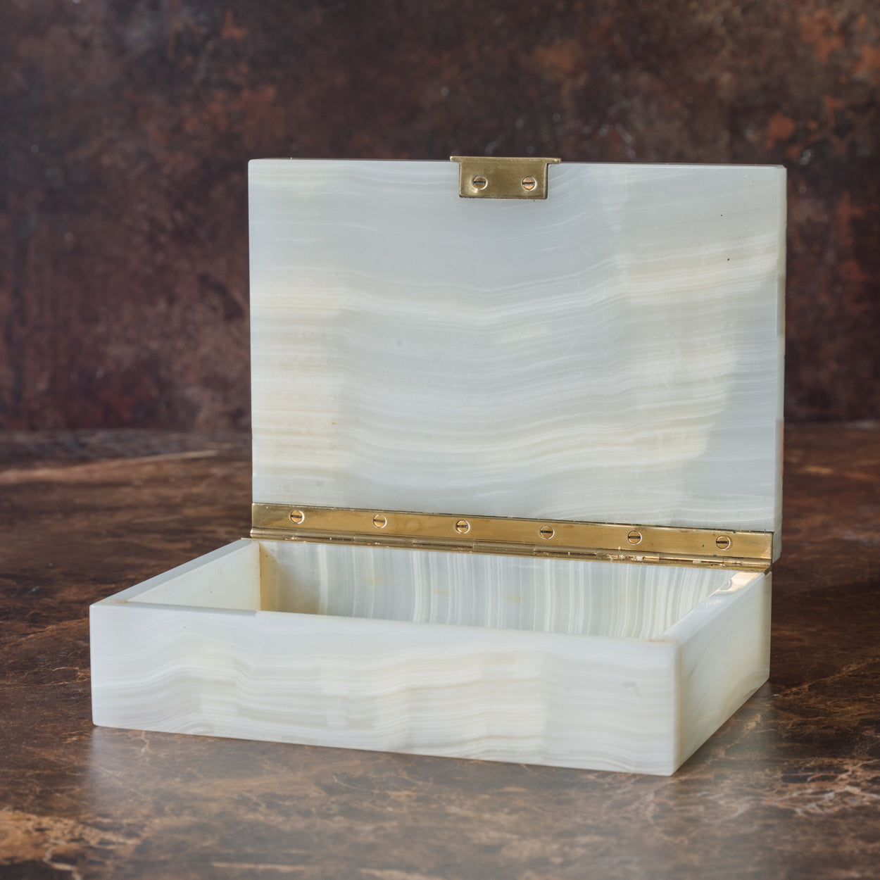 White Agate Stone Box and Ashtray Set – Bentleys London