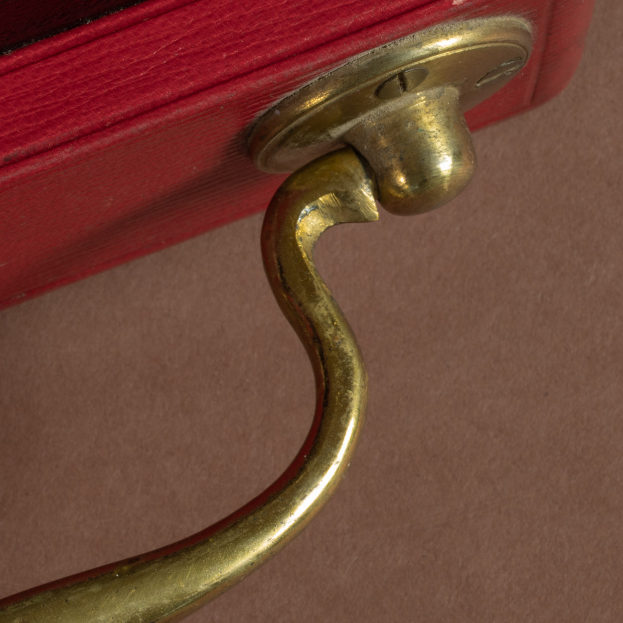 Despatch Box – Bentleys London