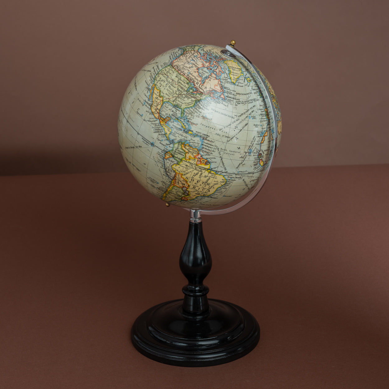 Geographia 8 Inch Globe on Wooden Base – Bentleys London