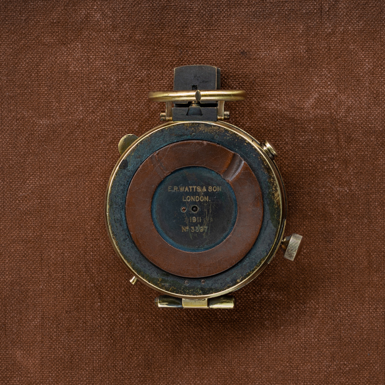 Brass Prismatic Compass in Leather Case – Bentleys London