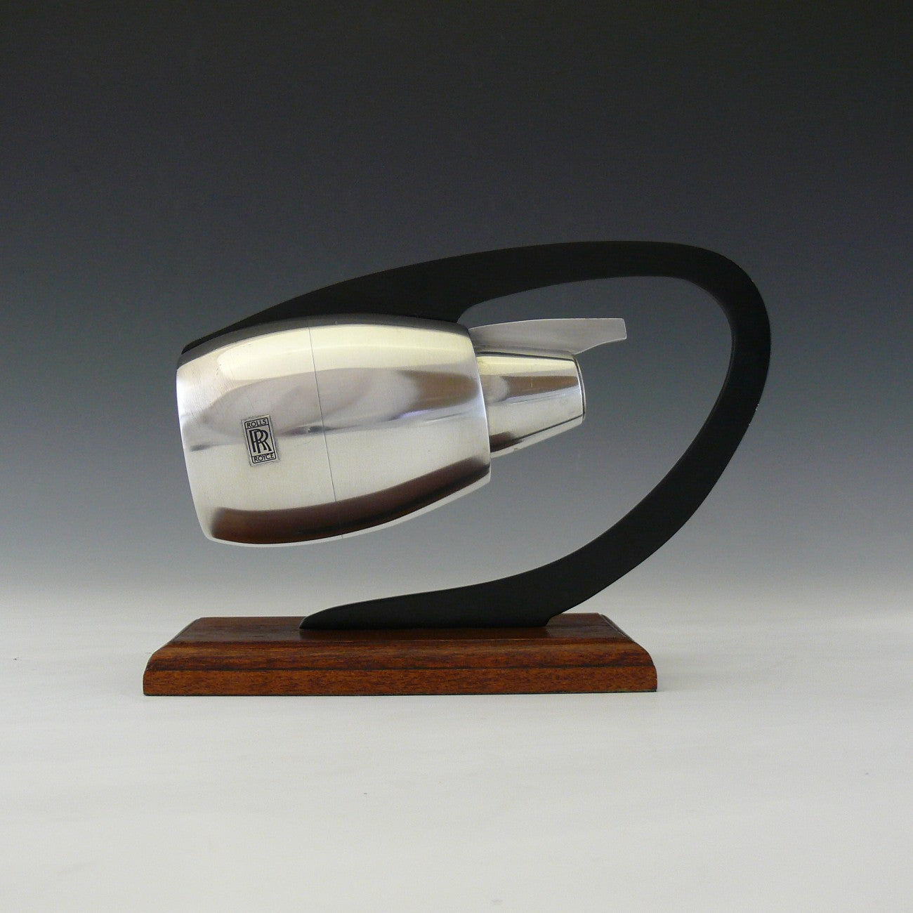 RB211-22B Model Engine – Bentleys London