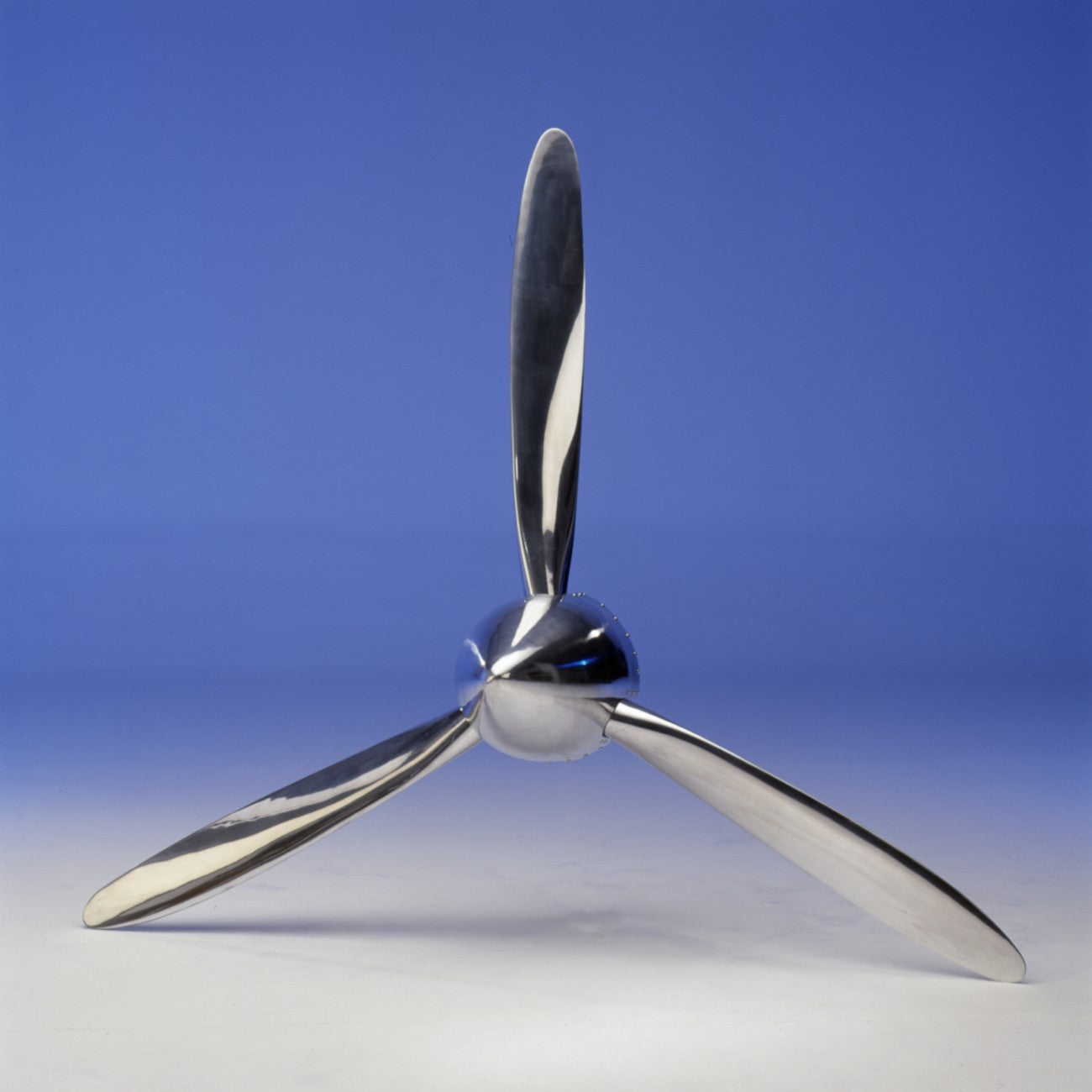Three Blade Aluminium Propeller – Bentleys London