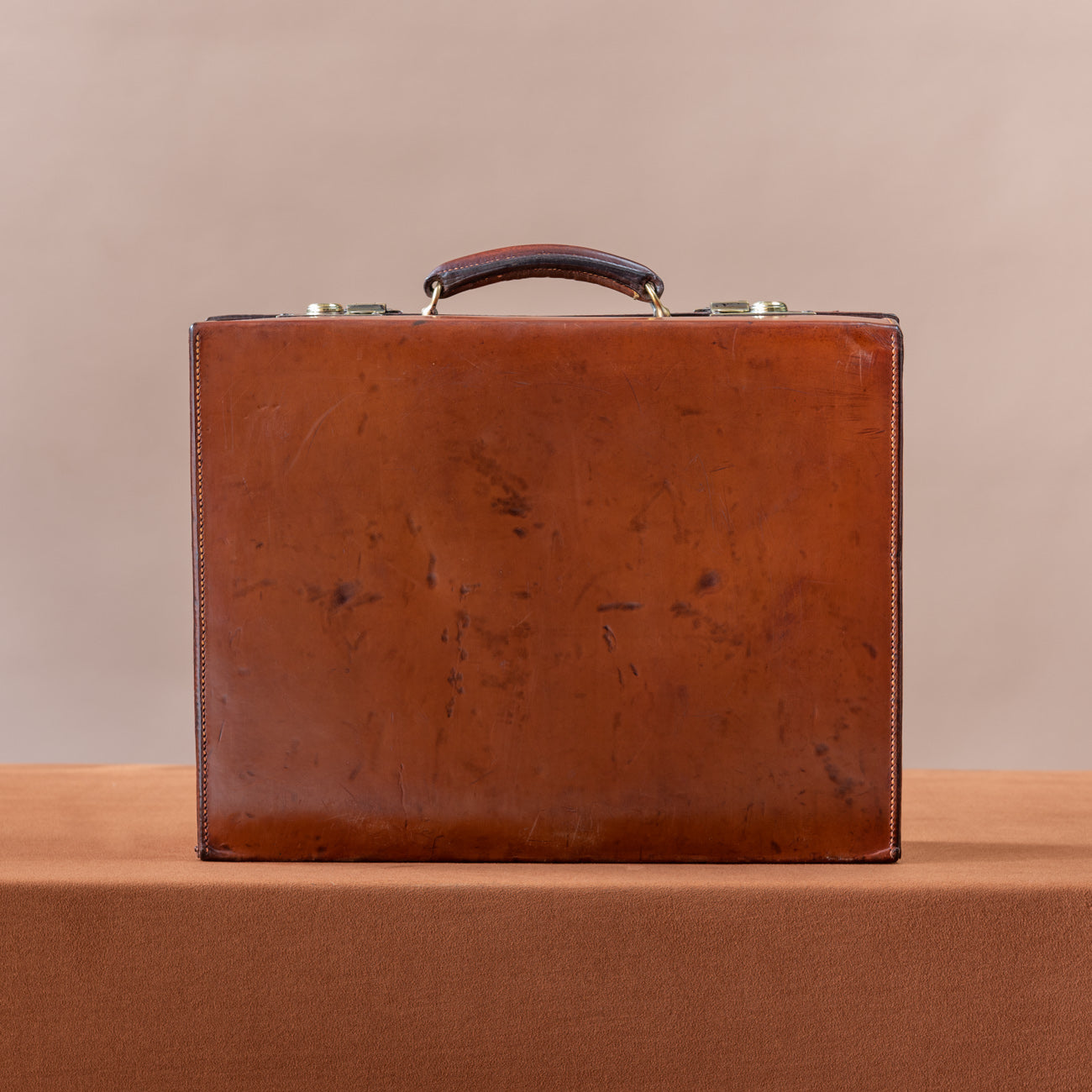 Tan Leather Overnight Case – Bentleys London