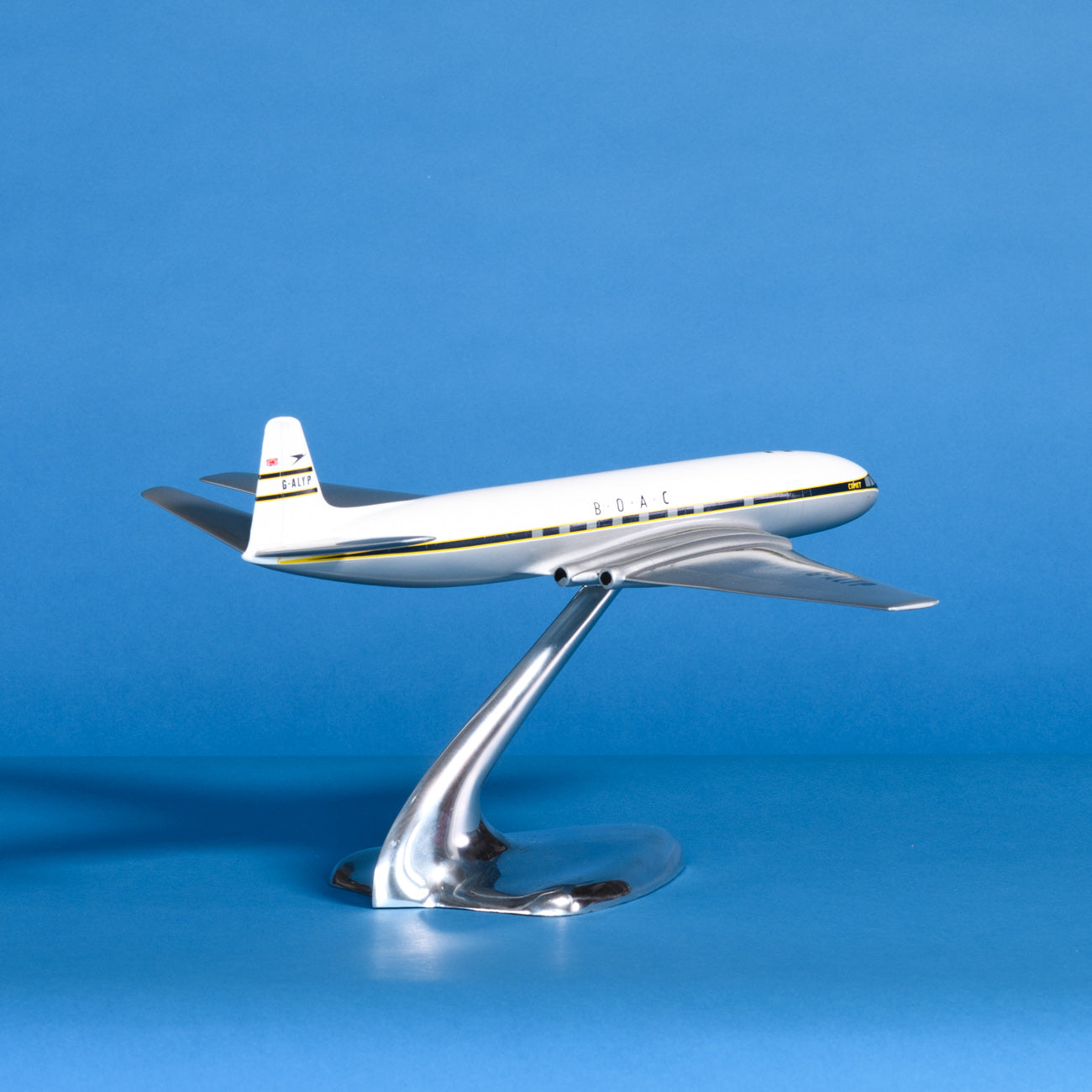Bentleys London | Shop Objects | De Havilland Comet 1 in BOAC Livery