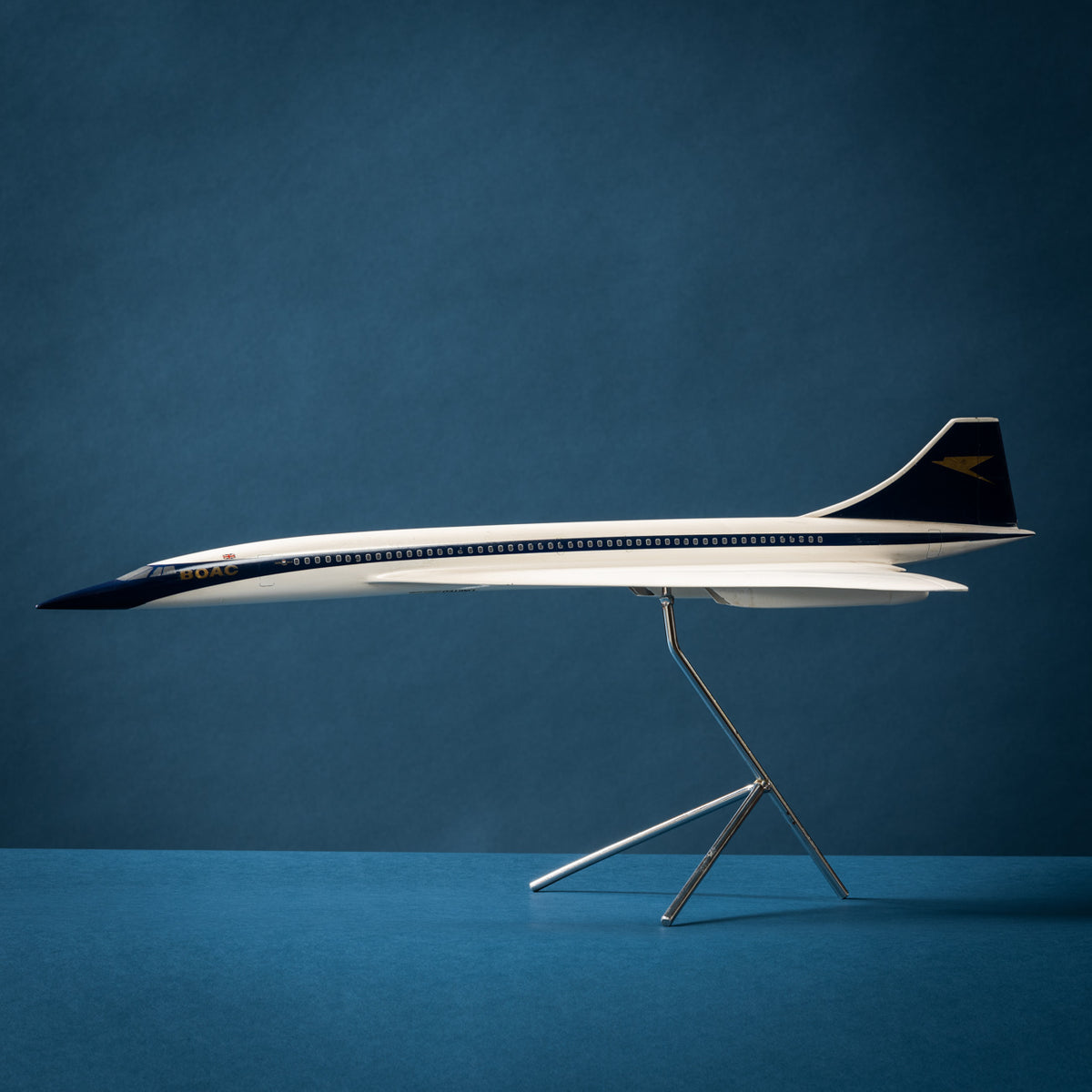 Model Concorde in BOAC Livery – Bentleys London