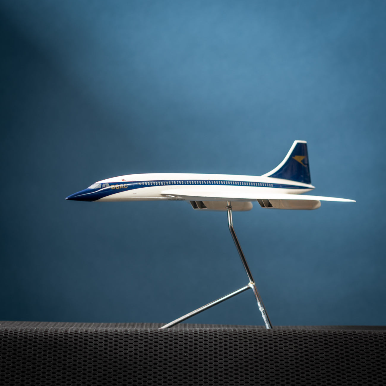 Model Concorde in BOAC Livery – Bentleys London