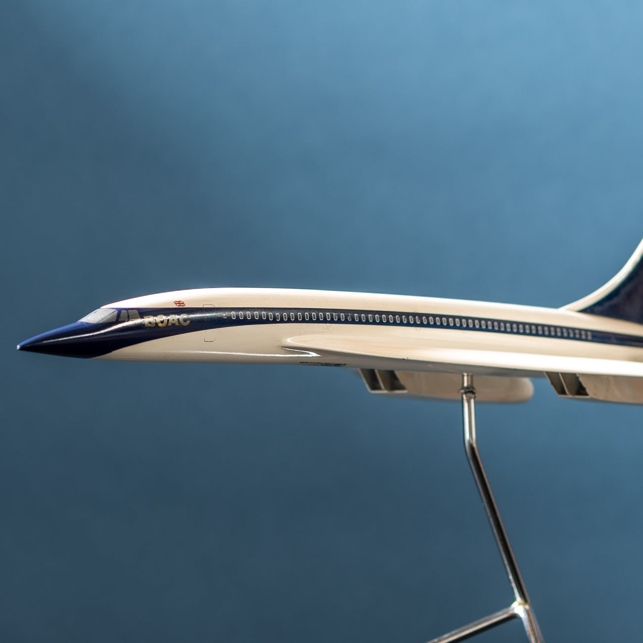 Model Concorde in BOAC Livery – Bentleys London