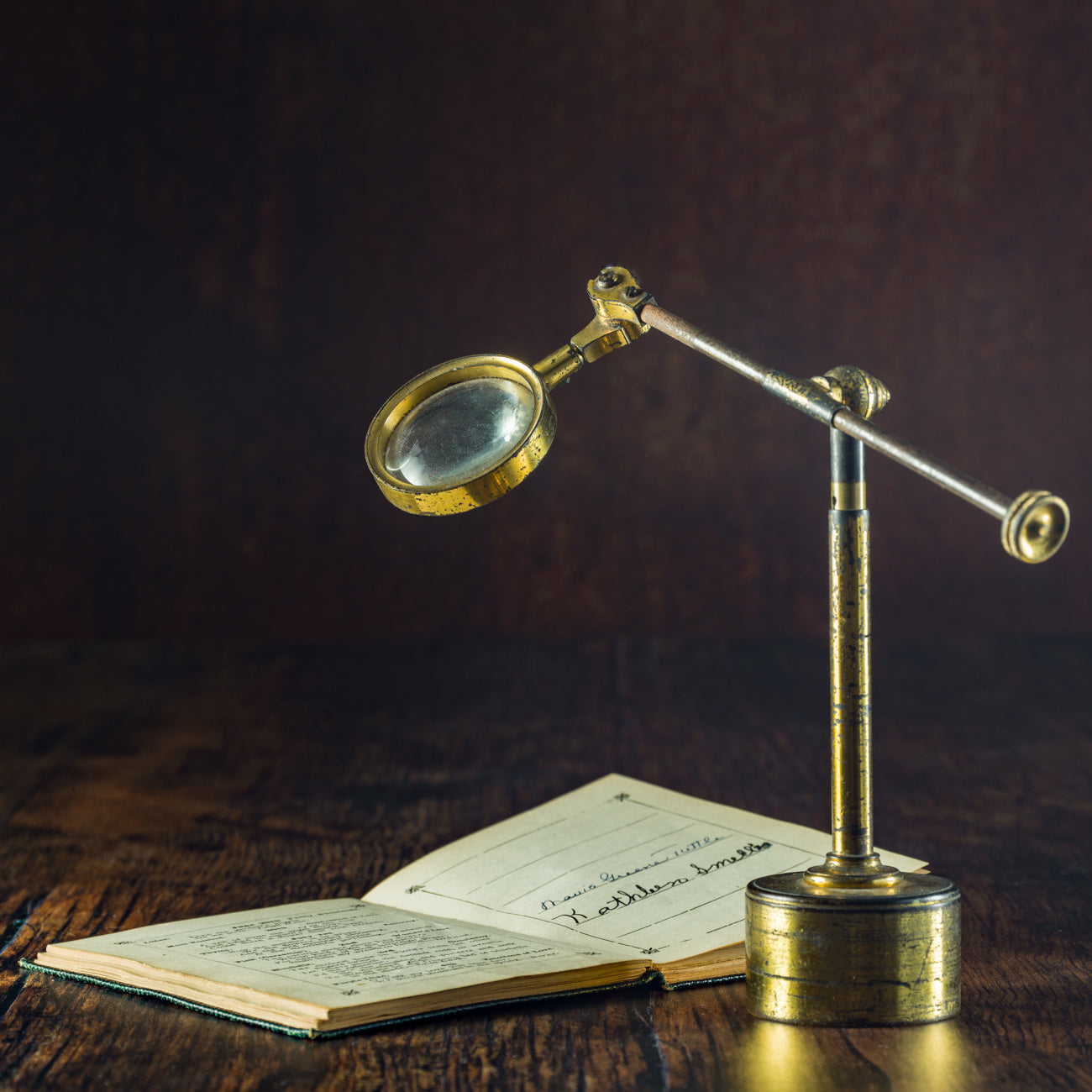 Brass Magnifier – Bentleys London