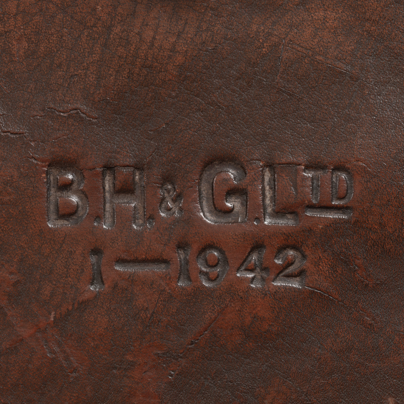 Large Leather Cordite Carrier with Lid – Bentleys London