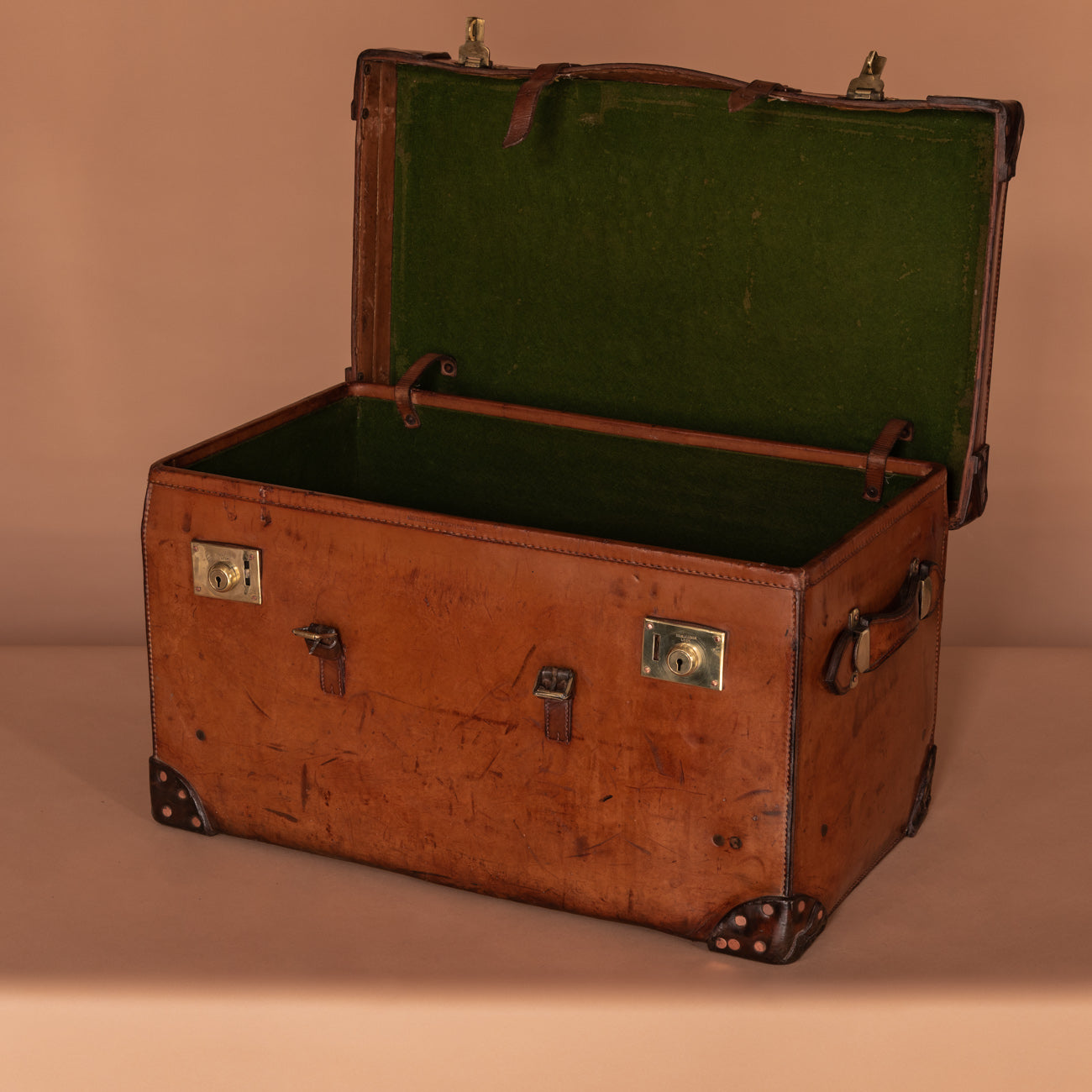 Leather Boot Trunk – Bentleys London