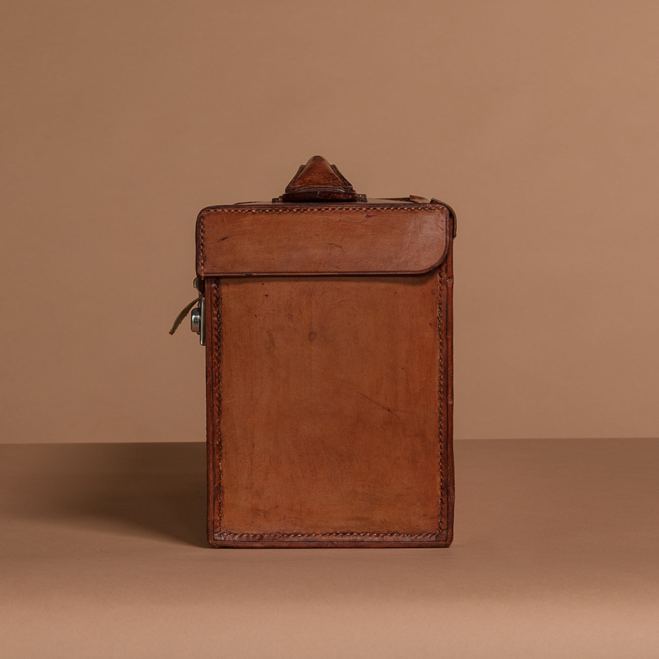 Leather Cased Set of Maps – Bentleys London