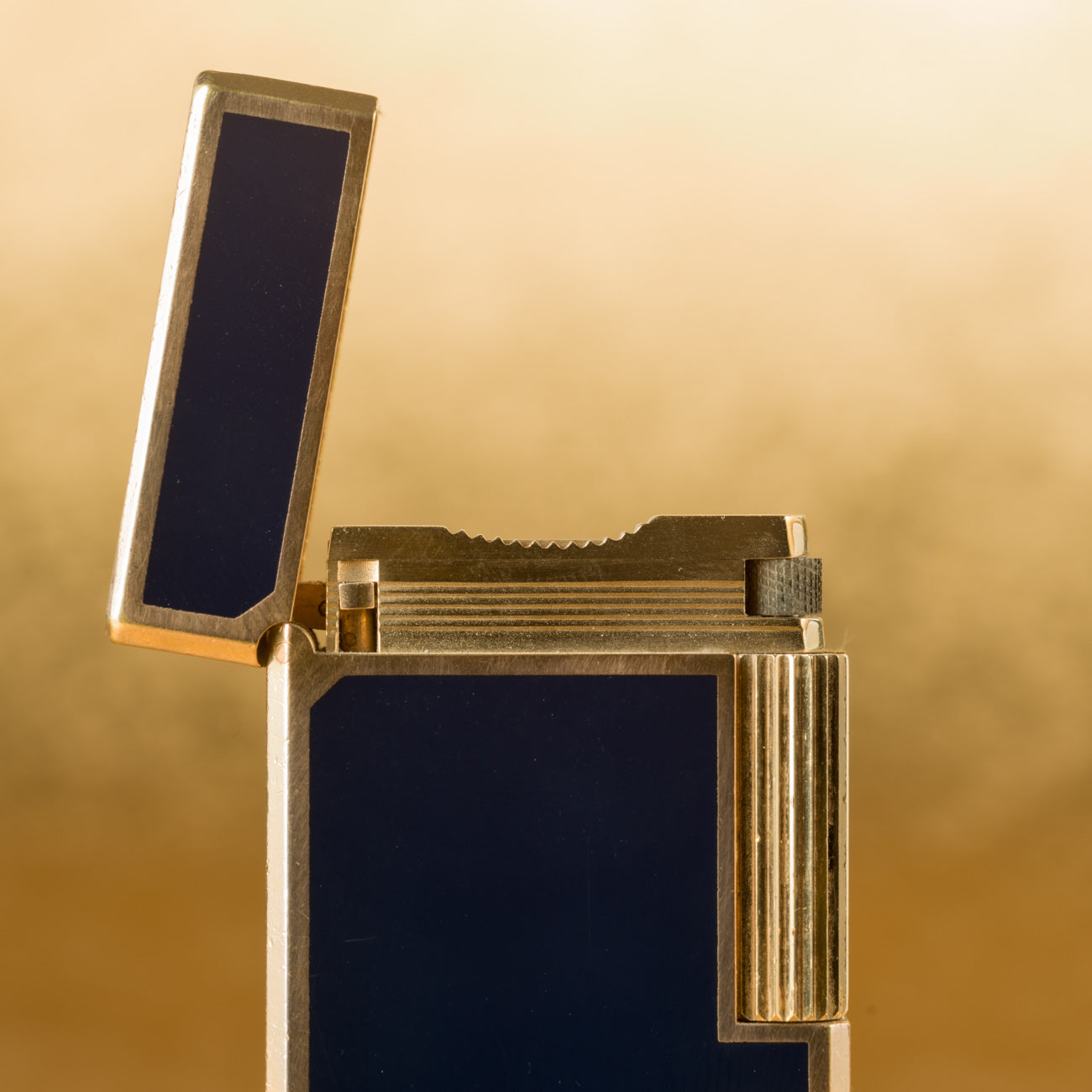 Dupont 'Laque De Chine' Pocket Lighter – Bentleys London