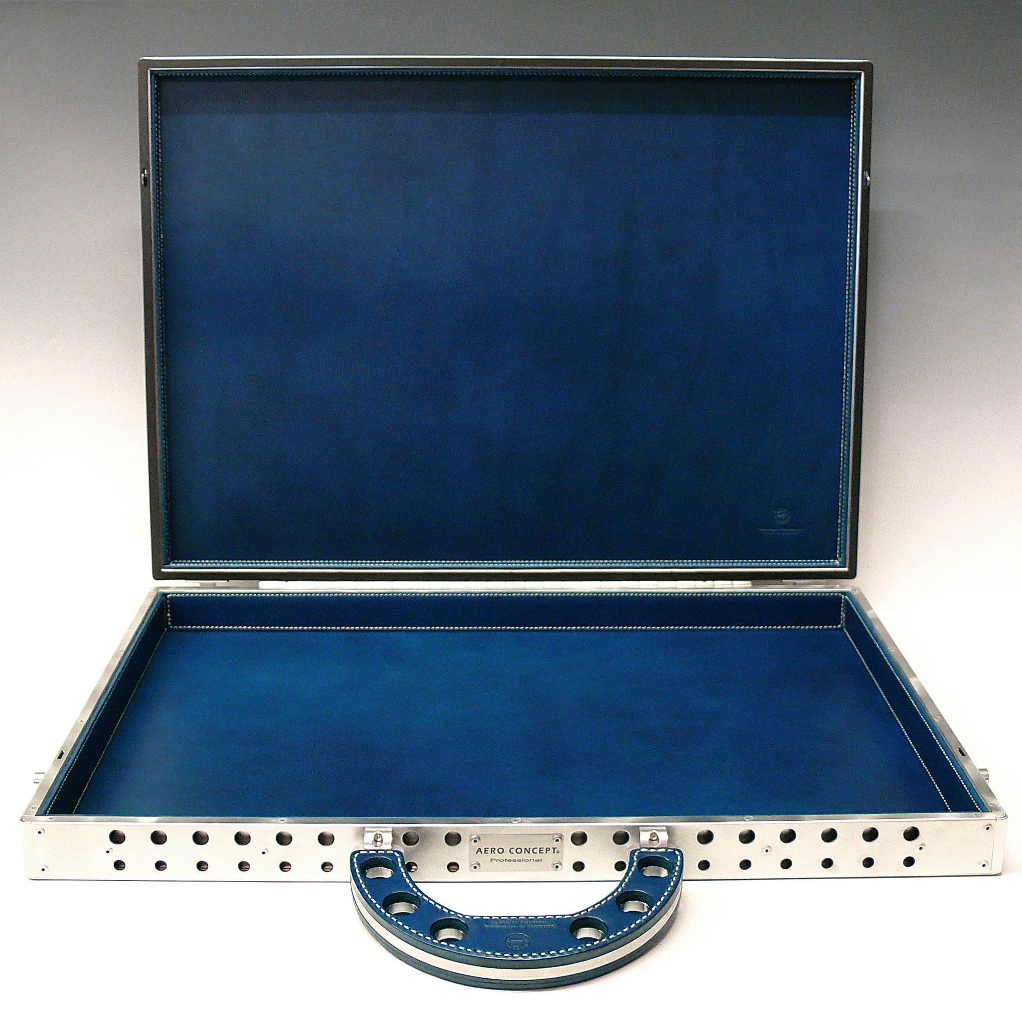 Aero Concept Duralumin Attaché Case – Bentleys London