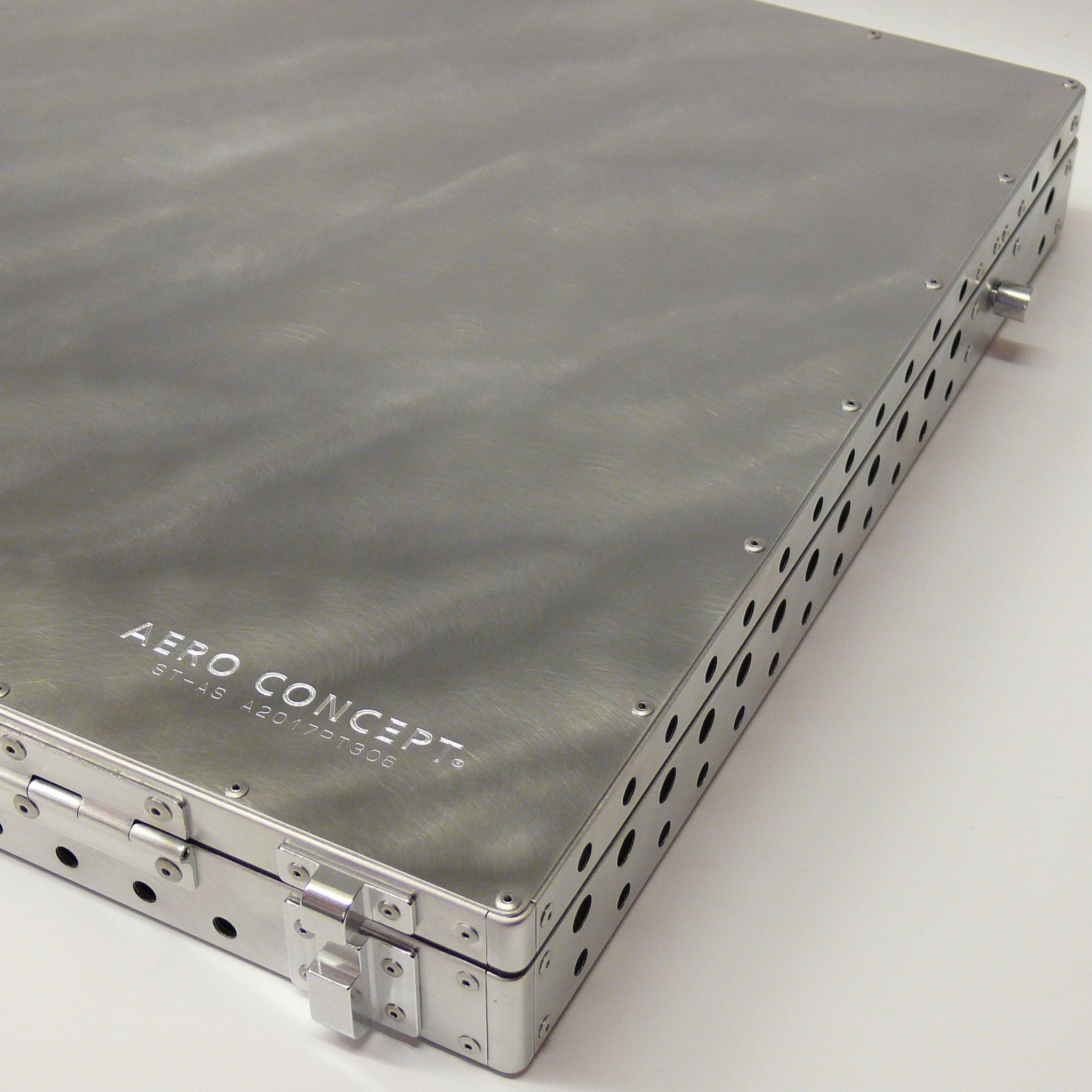 Aero Concept Duralumin Attaché Case – Bentleys London
