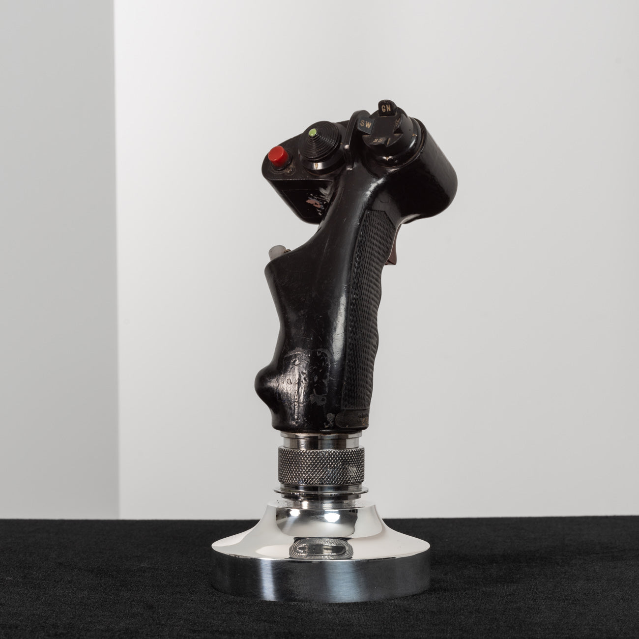 Bentleys London | Shop Motoring, Flying and Sailing | Pilots Control ...