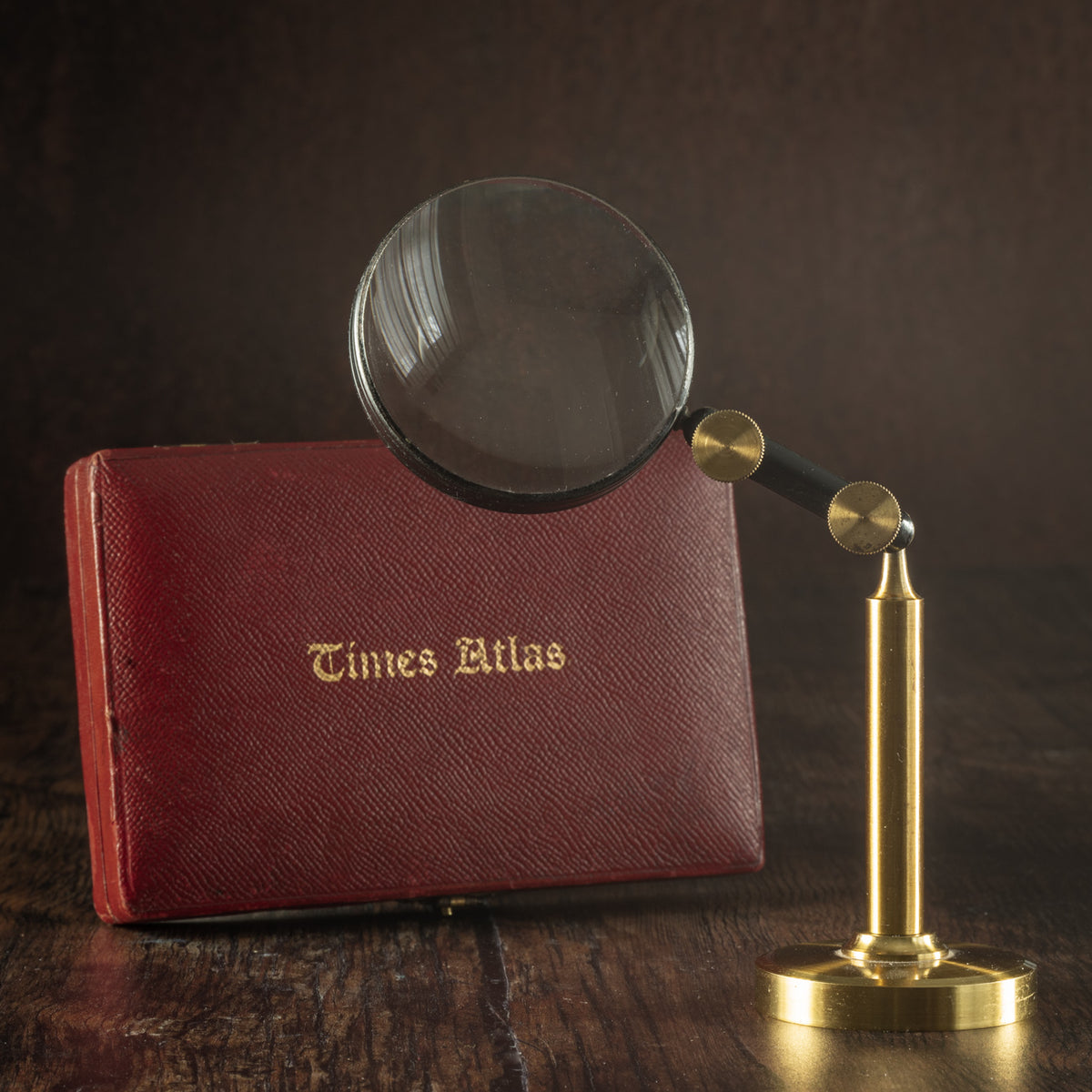 Brass Magnifying Glass on Stand – Bentleys London