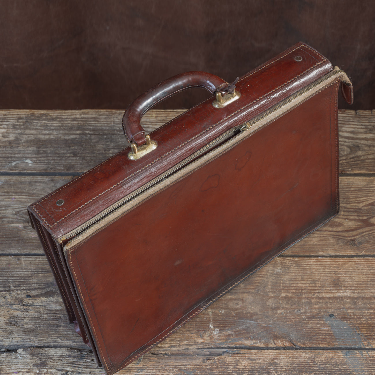 Leather Briefcase by Pendragon – Bentleys London