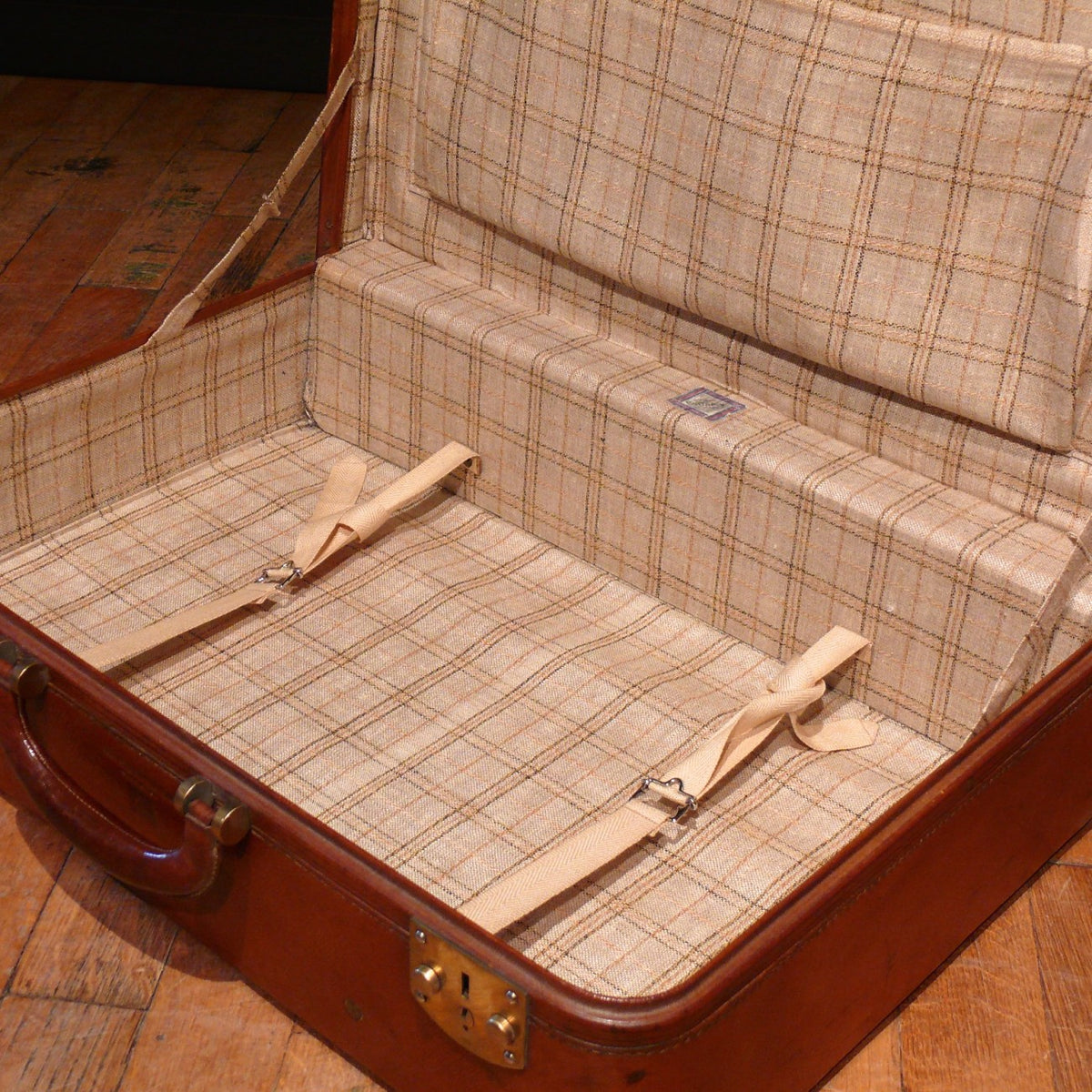 'The Clipper Bag' Suitcase – Bentleys London