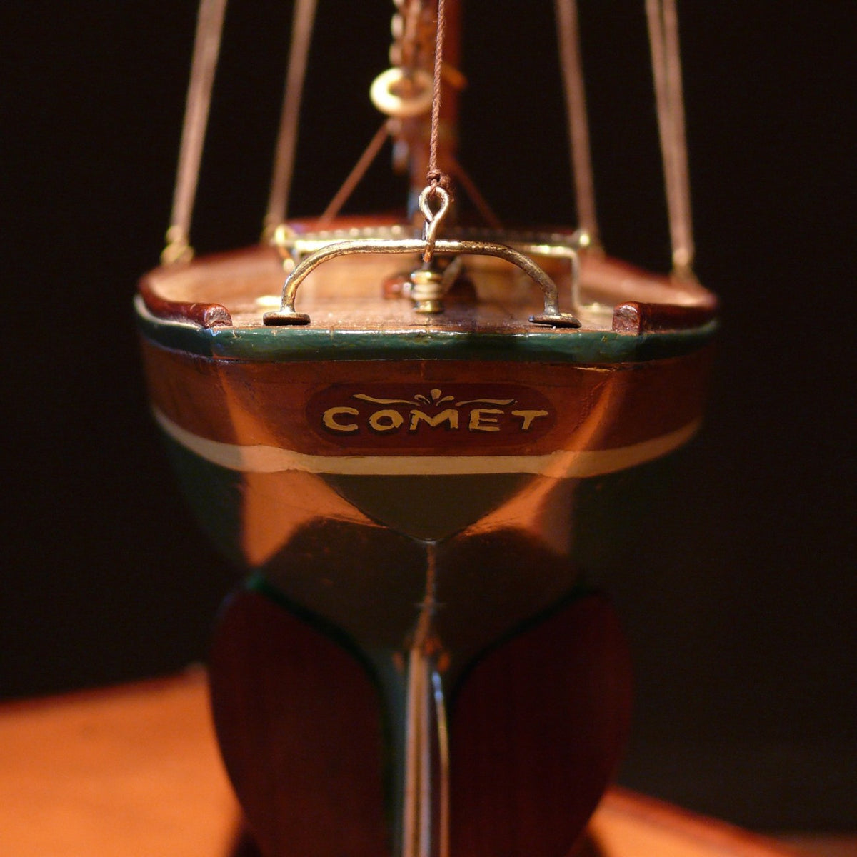 'Comet' Pond Yacht – Bentleys London