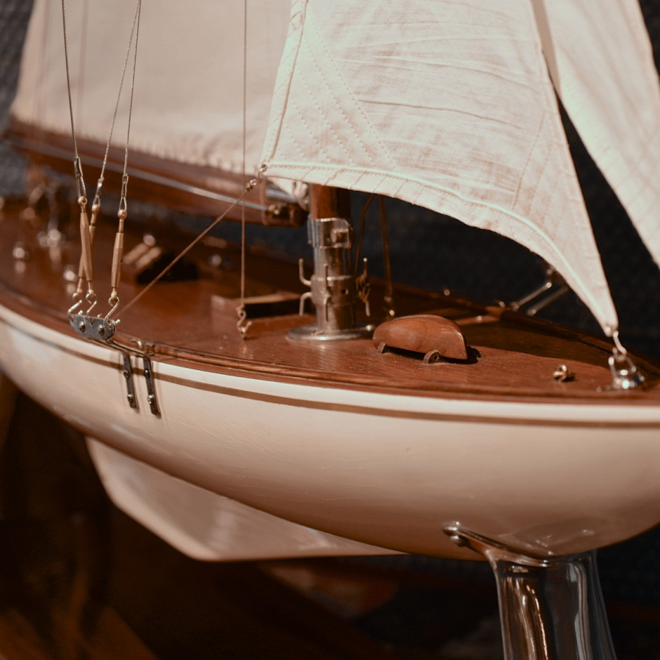 Model of The J Class Yacht 'Endeavour' – Bentleys London