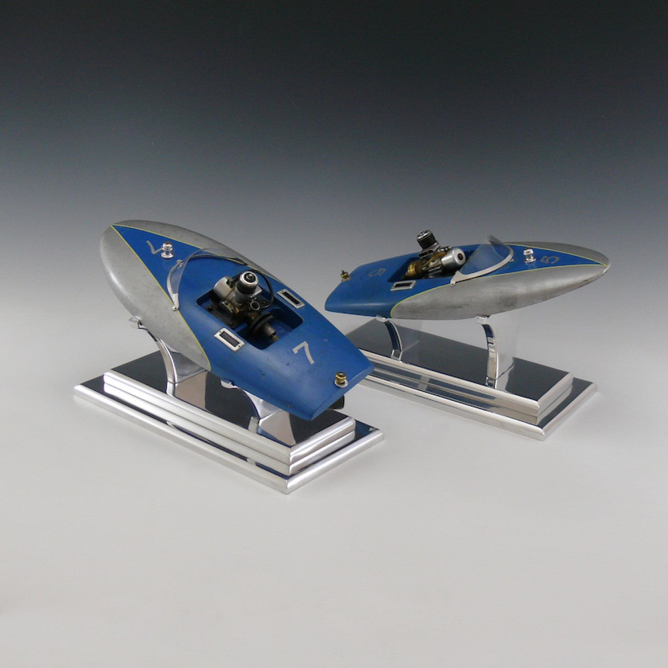 Pair of Tether Speed Boats – Bentleys London